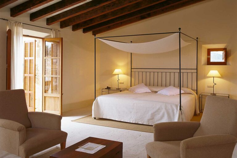 Andratx Town, Mallorca – Markets, History & Things to Do